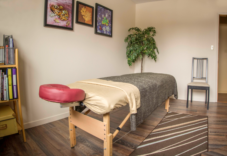 Alternative Therapy, Athens, ON - Oak Leaf Bowen Therapy